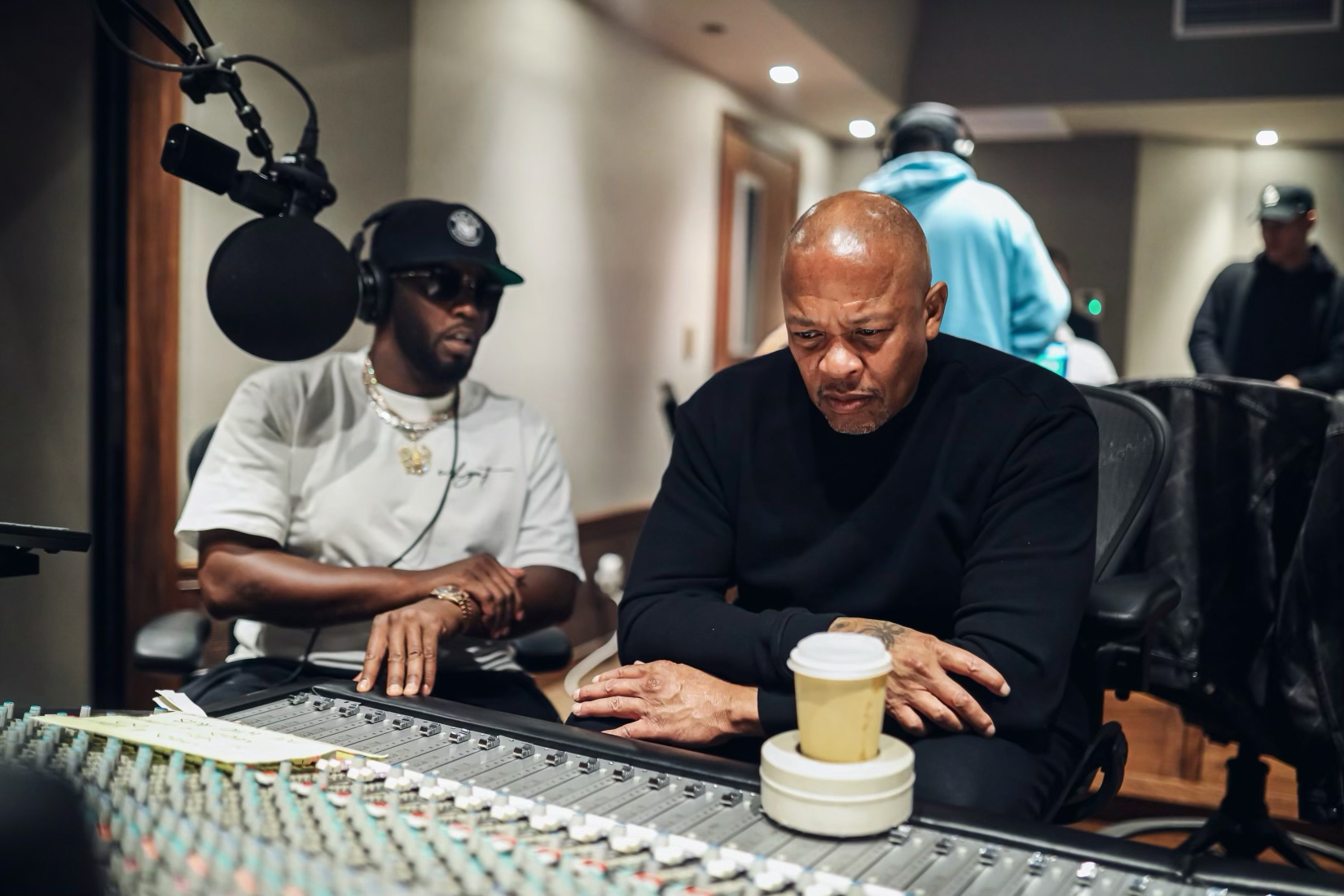 Dr. Dre & Diddy Link Up In The Studio, See Photos Of Epic Session ...